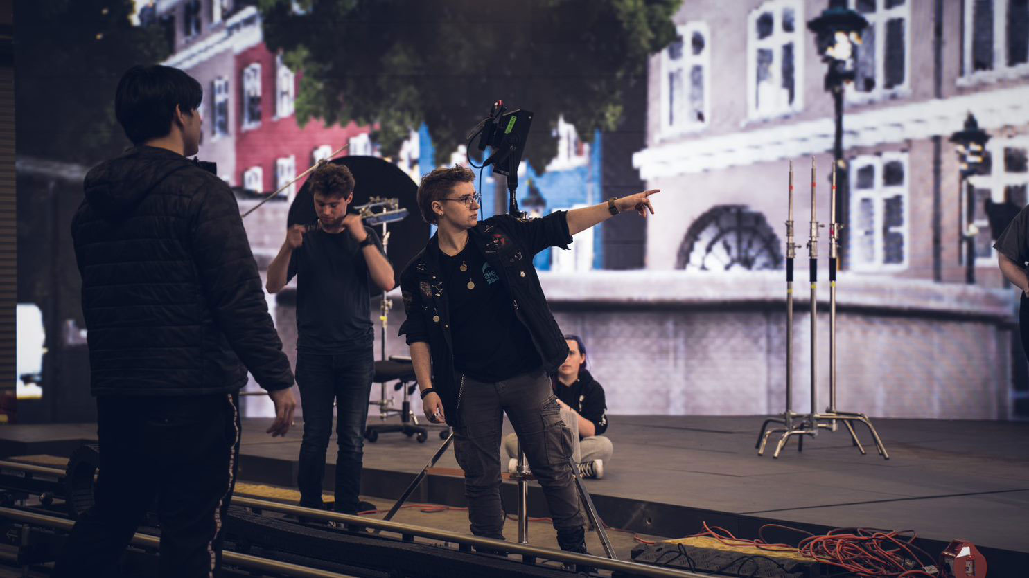 Film Students Work on Epic Virtual Production Stage - AIE Film School